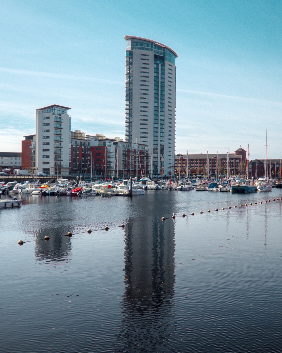 Autumn Visit To The City – One Camera One Lens Photography